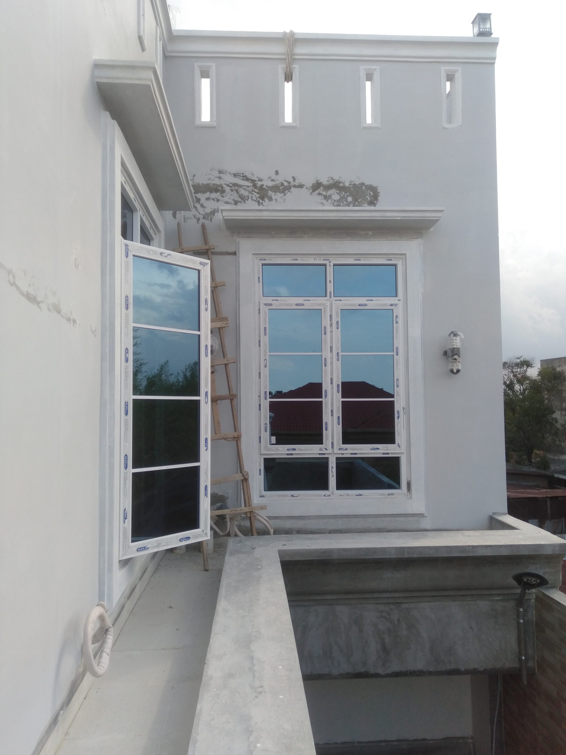 Kaca yang sering digunakan untuk rumah di aceh - Elite Art Glass